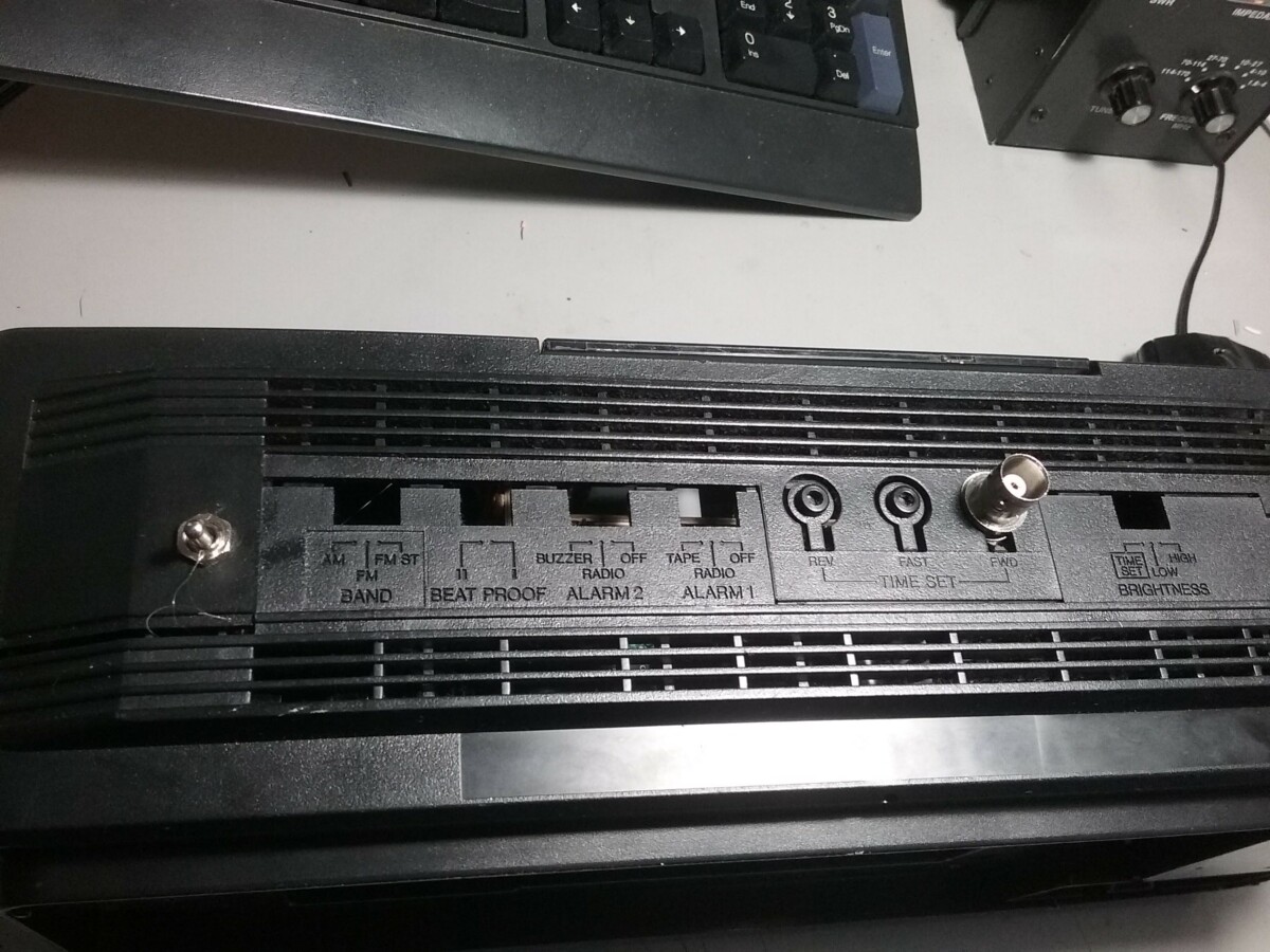 The DC40 is complete- and dual band! - MiscDotGeek